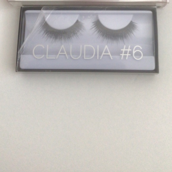 HUDA BEAUTY | Makeup | Huda Beauty Lashes | Poshmark